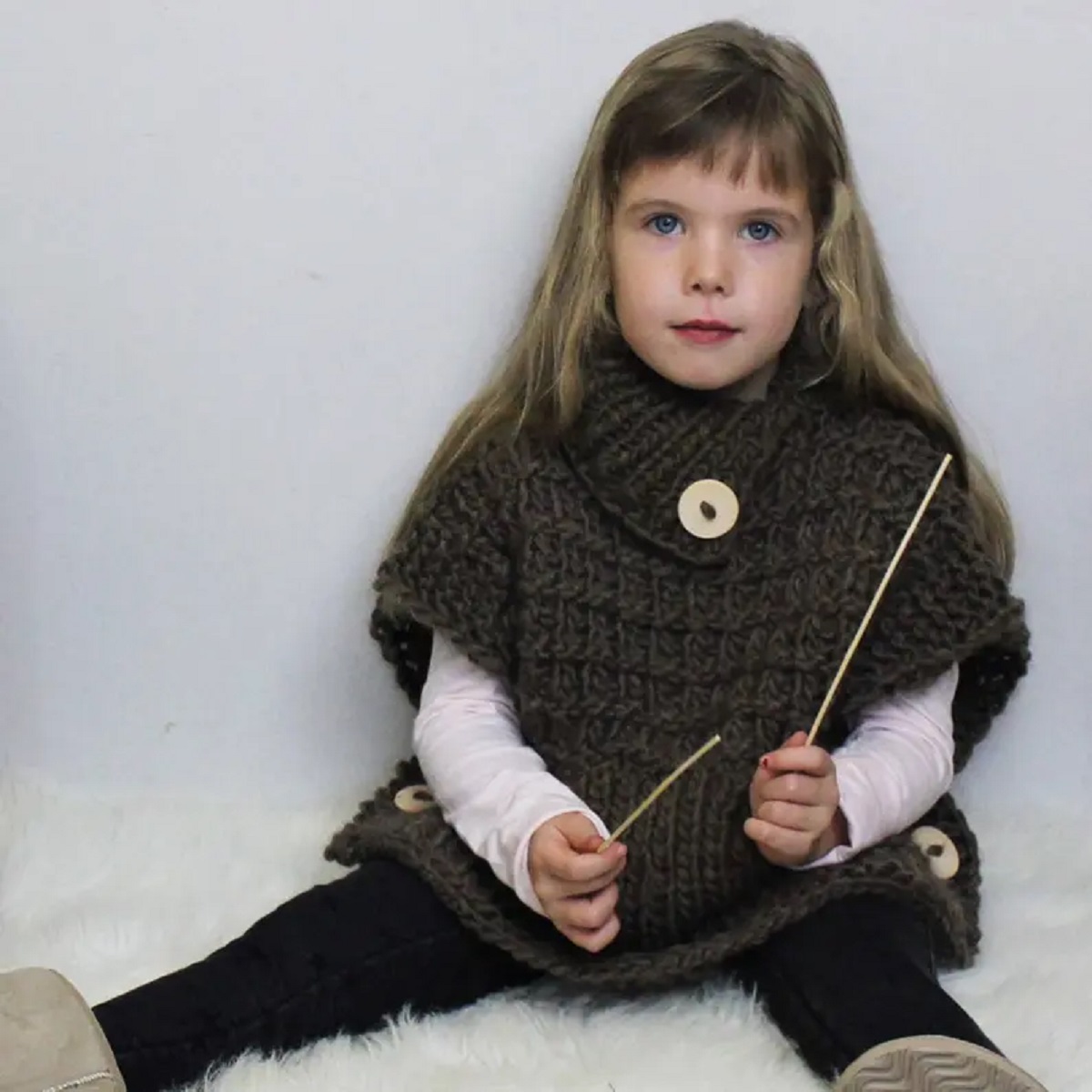 28 Pretty Poncho Knitting Patterns (With Pictures) - Craft & Design